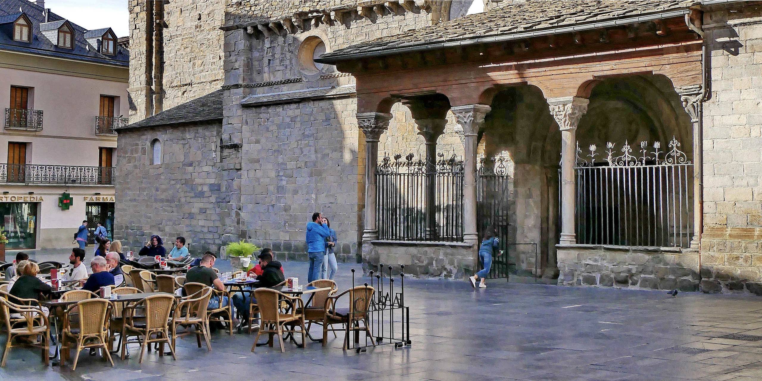 Jaca Sehenswürdigkeiten, Bilder und Unterkünfte • Reisen nach Spanien