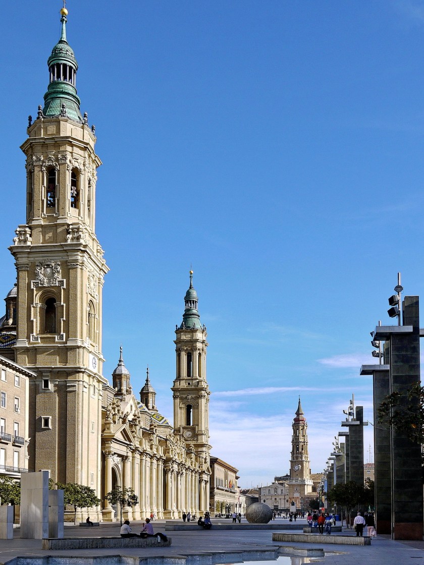 Zaragoza (Saragossa): Sehenswürdigkeiten, Bilder und Unterkünfte ...