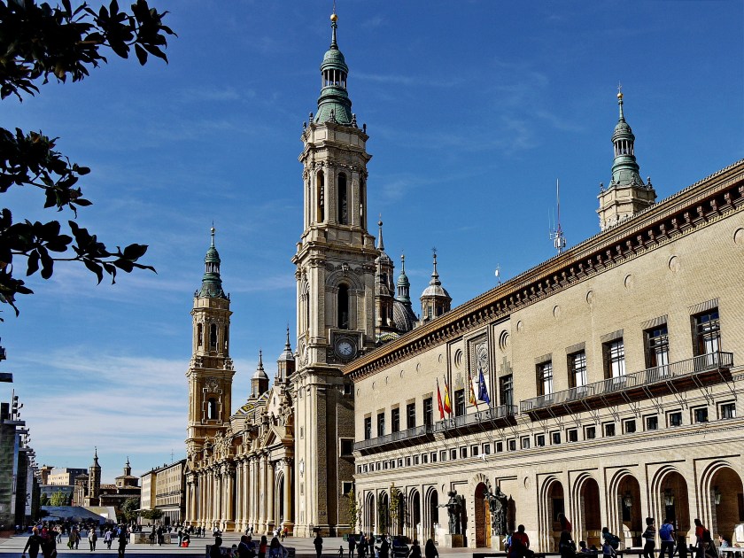 Zaragoza (Saragossa): Sehenswürdigkeiten, Bilder und Unterkünfte ...